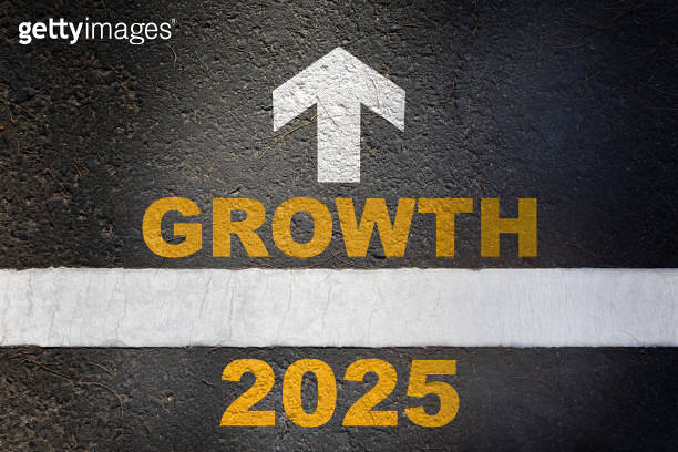 New year 2025 growth and white arrow written on asphalt road surface ...