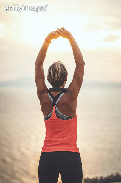 Catch Summer Sun! 이미지 (2159685170) - 게티이미지뱅크