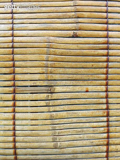 Detail of soiled and worn vintage split bamboo shade 이미지 (2159887666 ...