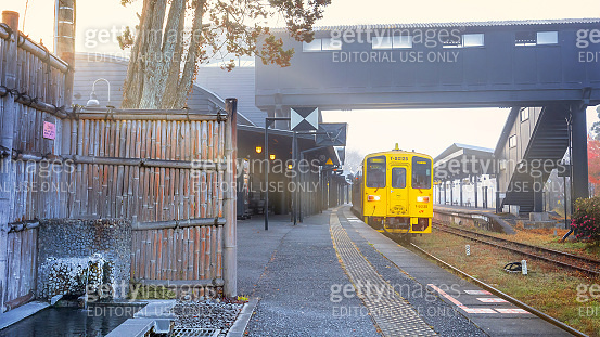 The Yellow One Man Diesel Car in Oita, Japan (2155414091) - 게티이미지뱅크