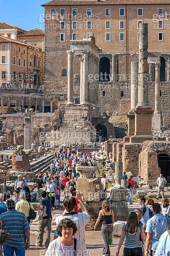 Rome Italy - A Crowd of Tourists Walk Through the Ancient Roman Forum ...