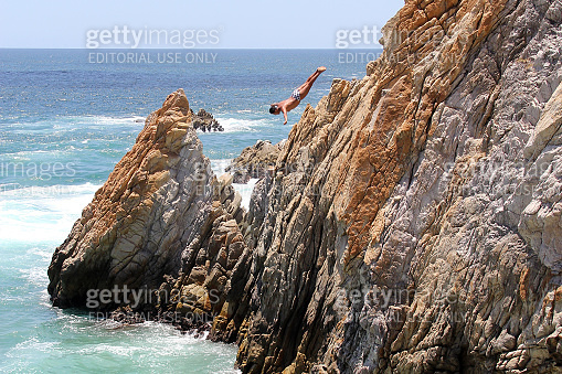 La Quebrada is a 45 meter high cliff, in the Mexican port where the ...
